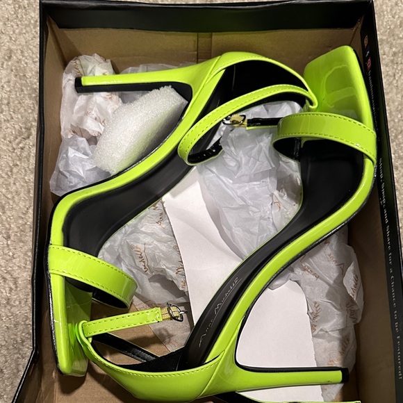 Anne Michelle | Shoes | Anne Michelle Vibrant Lime Heels | Poshmark